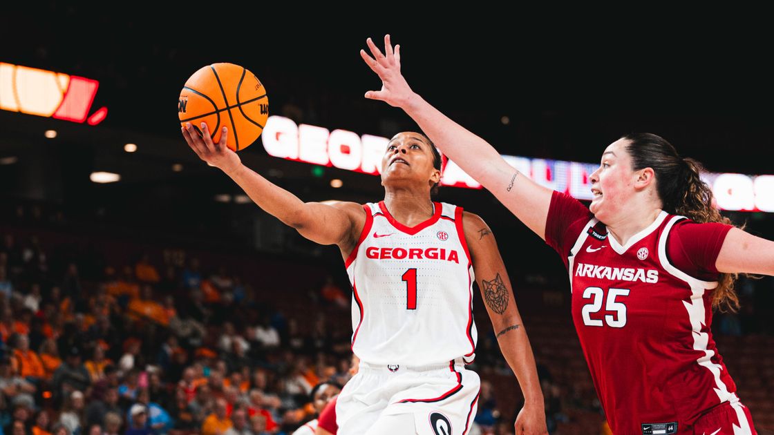 Georgia makes comeback to top Arkansas in final minutes - Southeastern ...