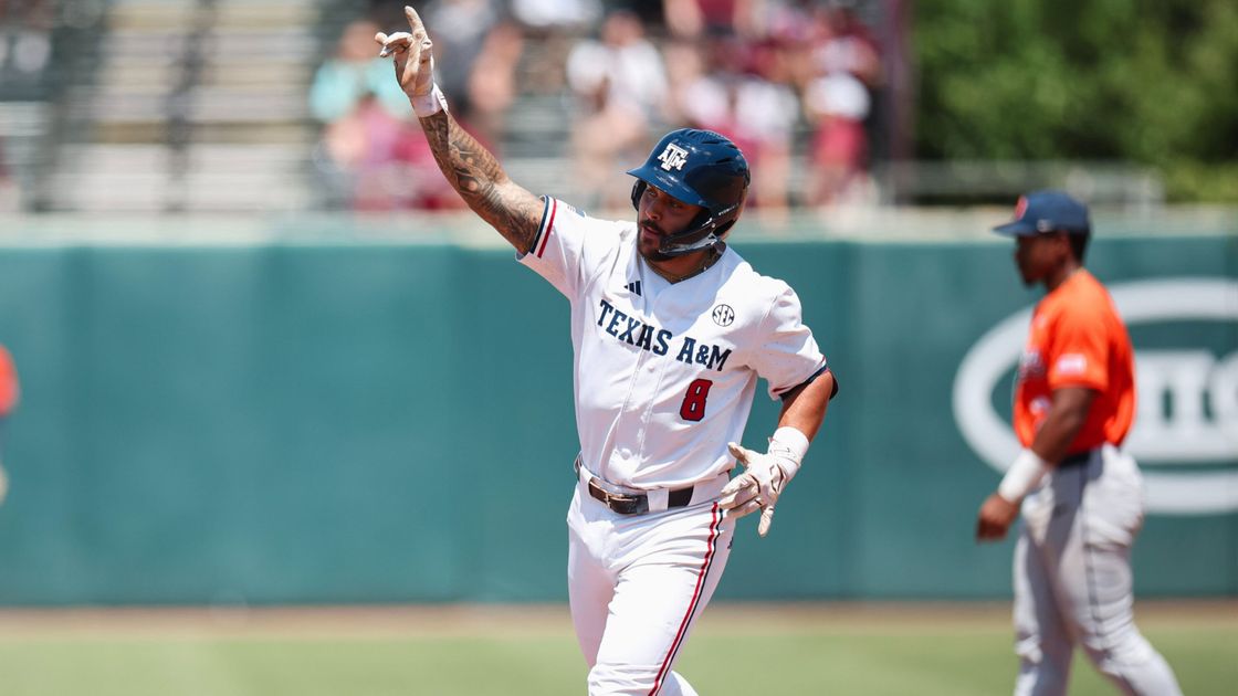 Chris Hacopian's four-RBI day powers No. 7 Texas A&M past No. 8 Auburn ...