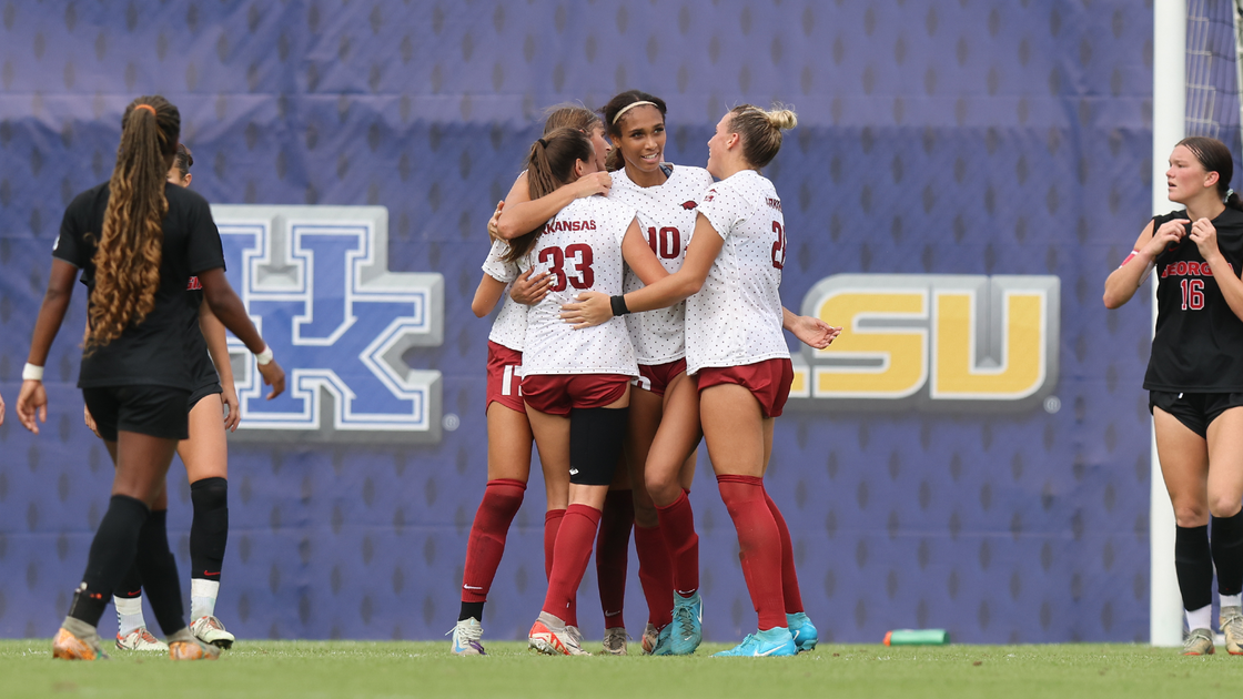 Robinson sends 2-seed Hogs to semifinals with late goal over 7-seed UGA ...