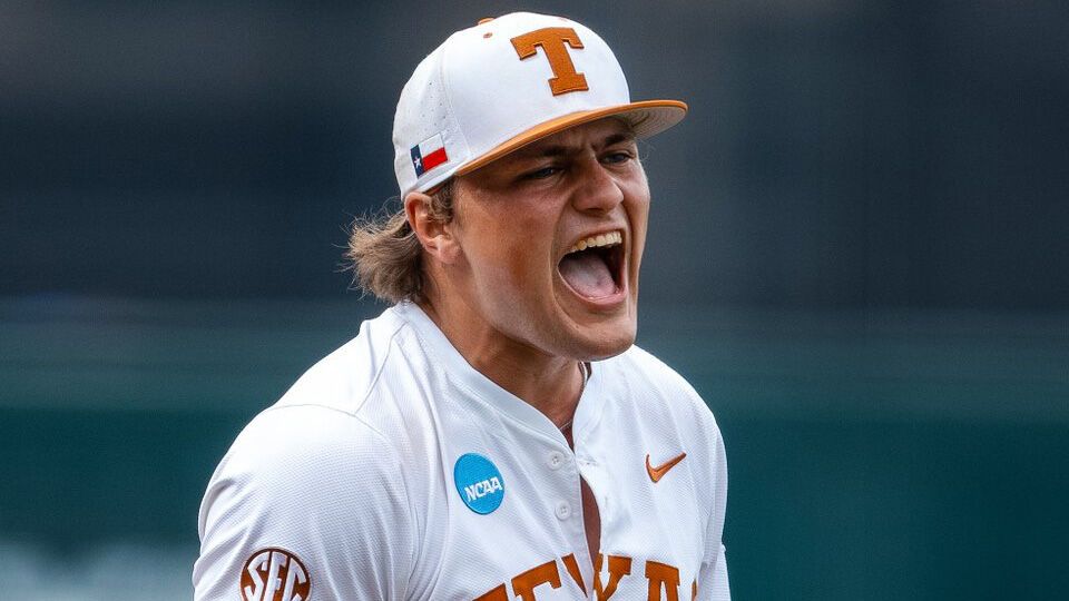 2-seed Texas dominates in NCAA Tournament opener against HCU ...