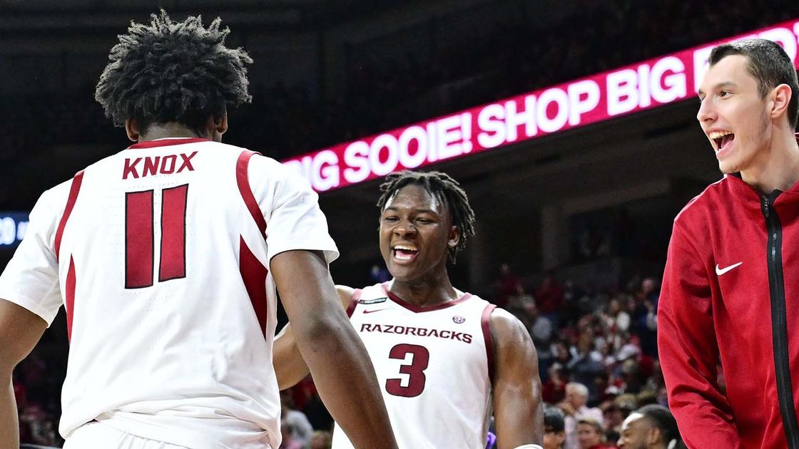 Razorbacks rush past Roadrunners in second half - Southeastern Conference
